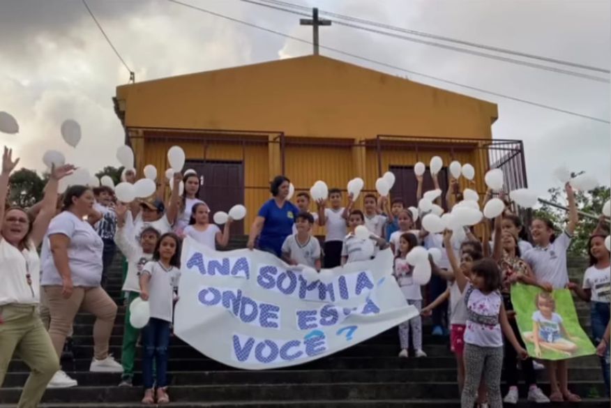 Escola faz homenagem a Ana Sophia, menina desaparecida há duas semanas ...